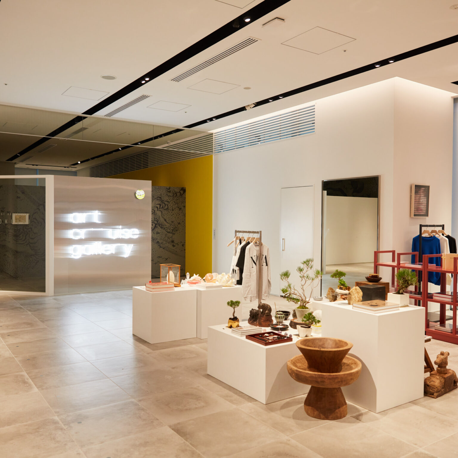 ついにオープンしたSELECT by BAYCREW’Sの様子を公開。 | SELECT by BAYCREW’S -虎ノ門の進化を加速する、“人”を繋ぐ新しいセレクトショップ。-